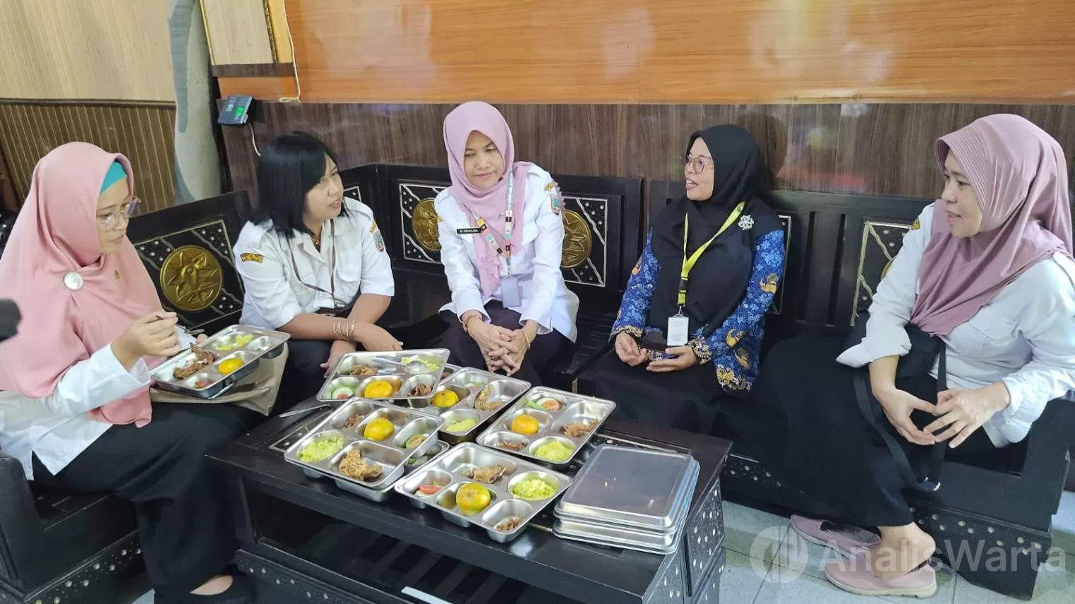 763 Porsi Nasi Kuning Dikembalikan SMP Negeri 5 Rembang: Lembek dan ...