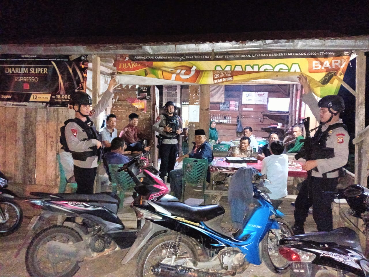 Batalyon C Sat Brimob Polda Sumut Patroli Menyusuri Titik Strategis Yang Rawan Gangguan Kamtibmas