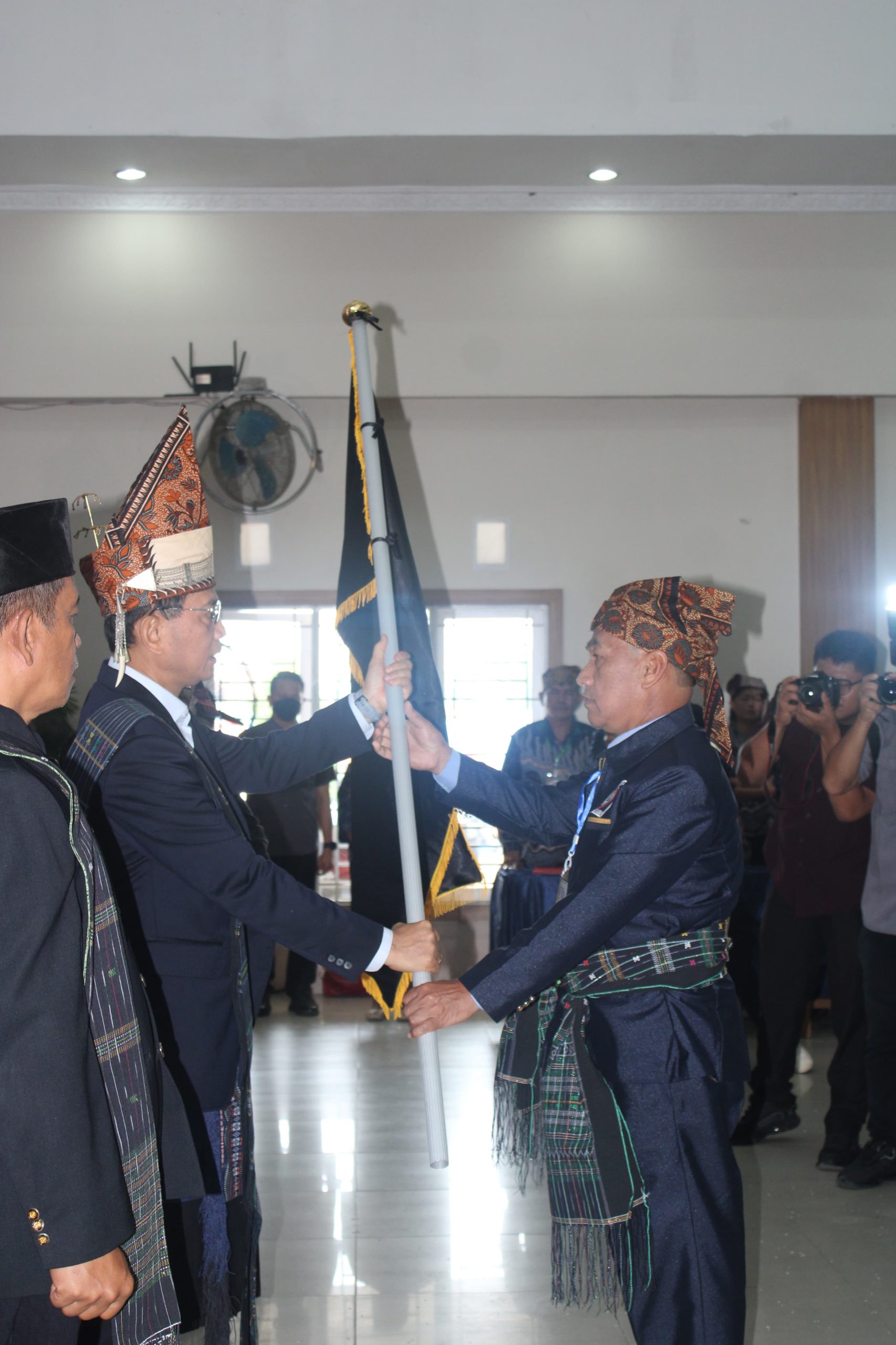 JR Saragih Lantik Pengurus HSGBP Kabupaten Simalungun dan Pengurus 30 ...