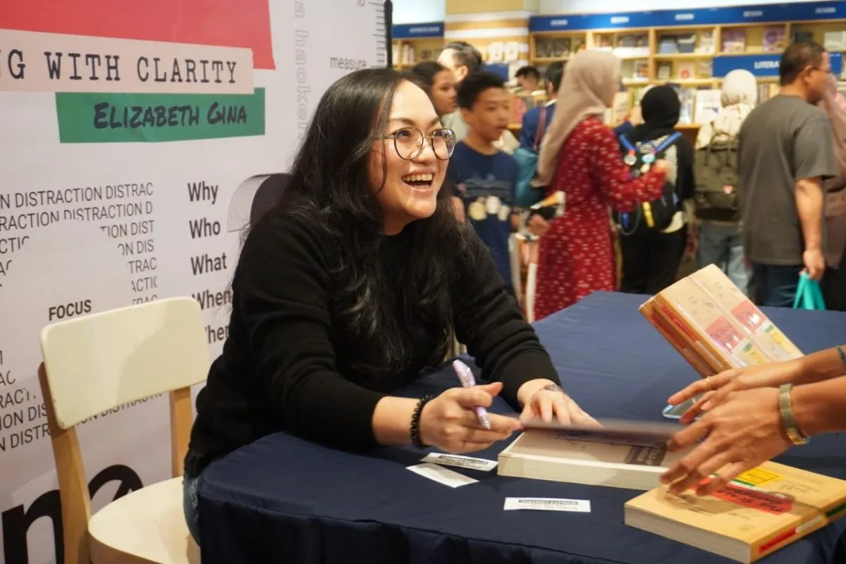 'The Scale-Up Guidebook' Buku Baru Elizabeth Gina yang Buka Rahasia ...