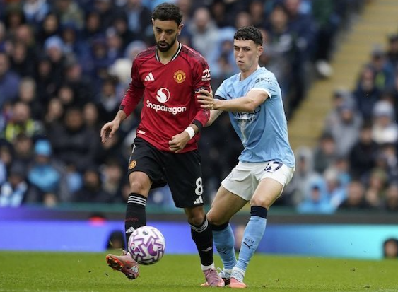 Kritik Pedas Hargreaves Usai MU Dibantai, Mainoo Wajib Starter Biar ...