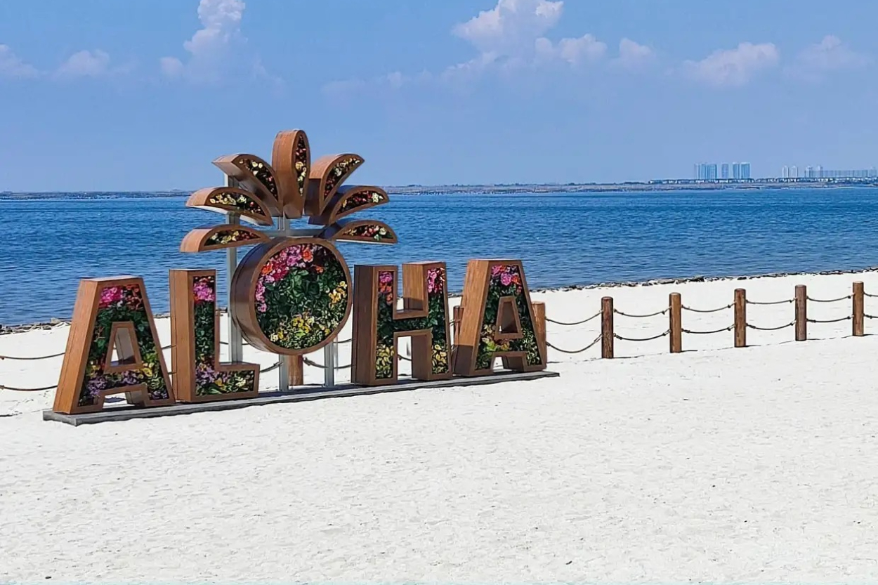 Liburan Hemat! 10 Pantai Indah di Sekitar Jakarta yang Tiket Masuknya Murah