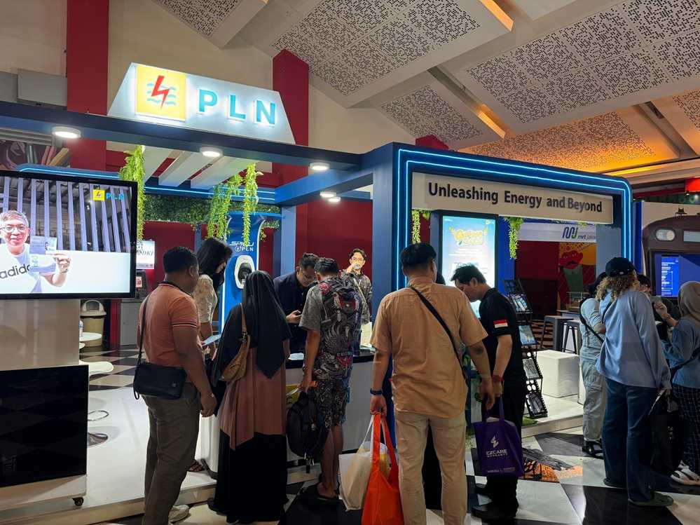 Booth PLN di Jakarta Fair 2024 Diserbu Pengunjung, Beragam Hadiah ...