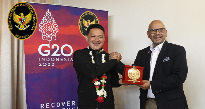 Pemotor Indonesia, Mario Iroth, Tiba di KBRI Mexico City Saat ...