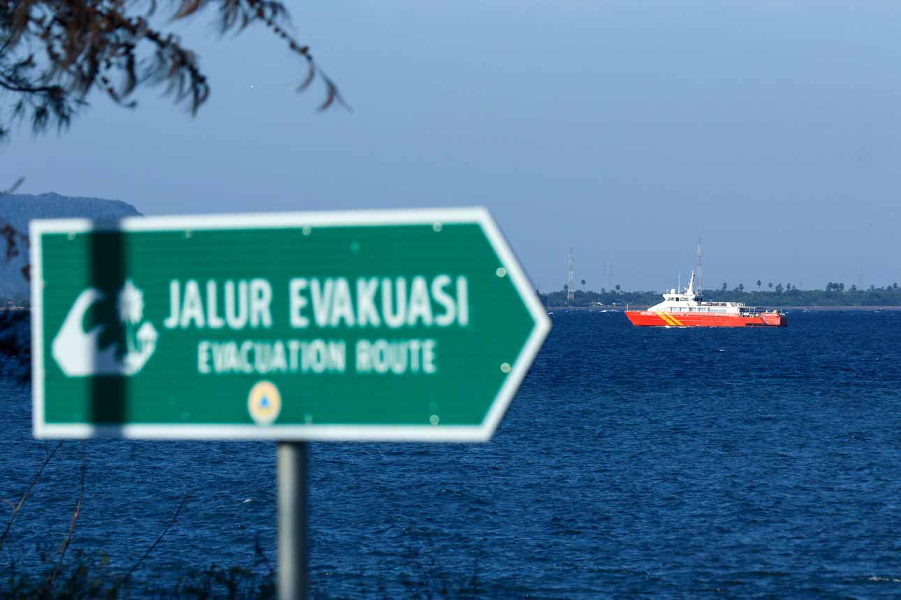 Foto: Tim SAR Perpanjang Pencarian KMP Tunu Pratama Jaya - Berita Hari ...