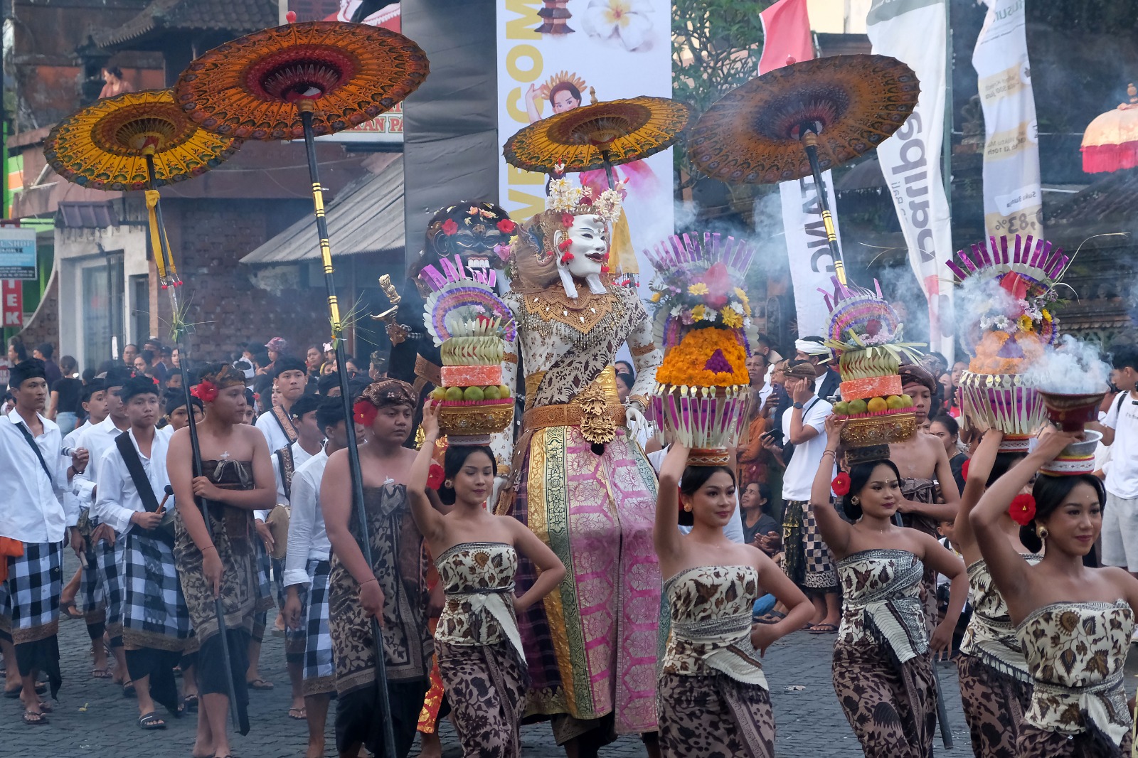Foto: Pawai budaya di Puri Agung Peliatan Bali - Koran Jakarta ® - Berita Terkini dari Jakarta ...