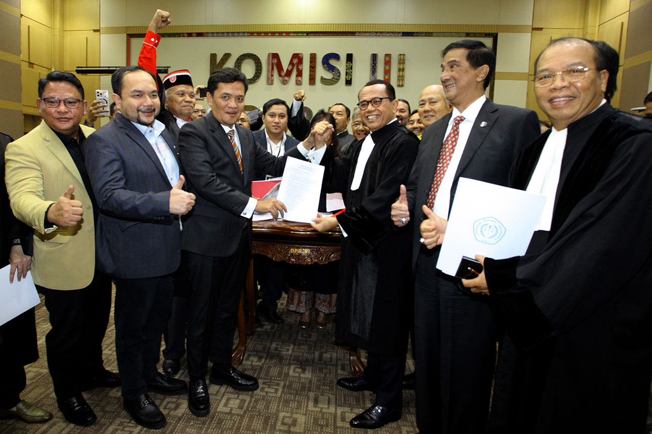 Foto: Penyusunan RUU KUHAP, DPR Terima Masukan Koalisi Organisasi Advokat (KOA) - Koran Jakarta ...