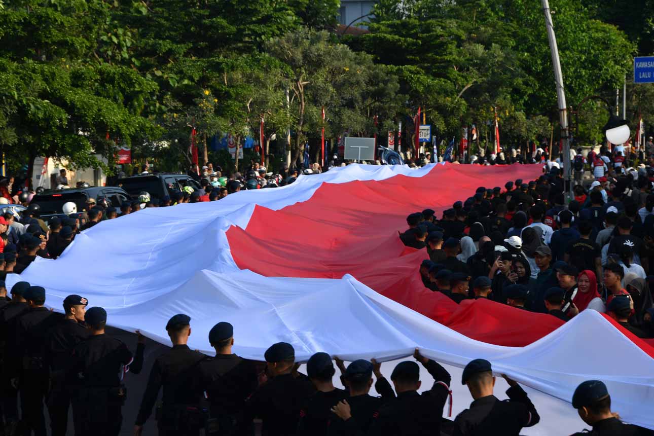 Foto: Bogor Gelar Kirab Merah Putih Sambut HUT ke-80 Kemerdekaan RI ...