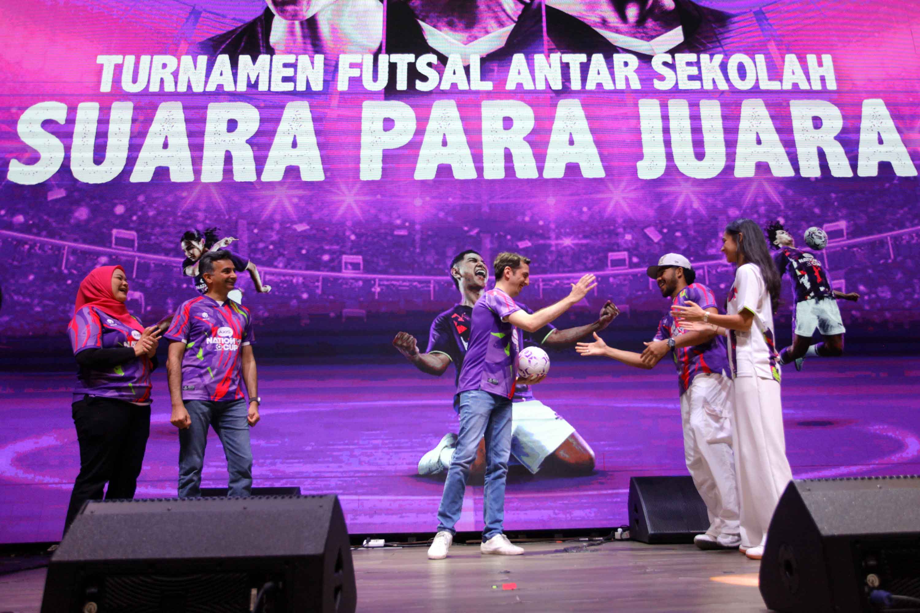 Foto: Grand Final AXIS NATION CUP 2025 16 dari 1.735 tim Akan Berlaga - Berita Hari Ini dari ...