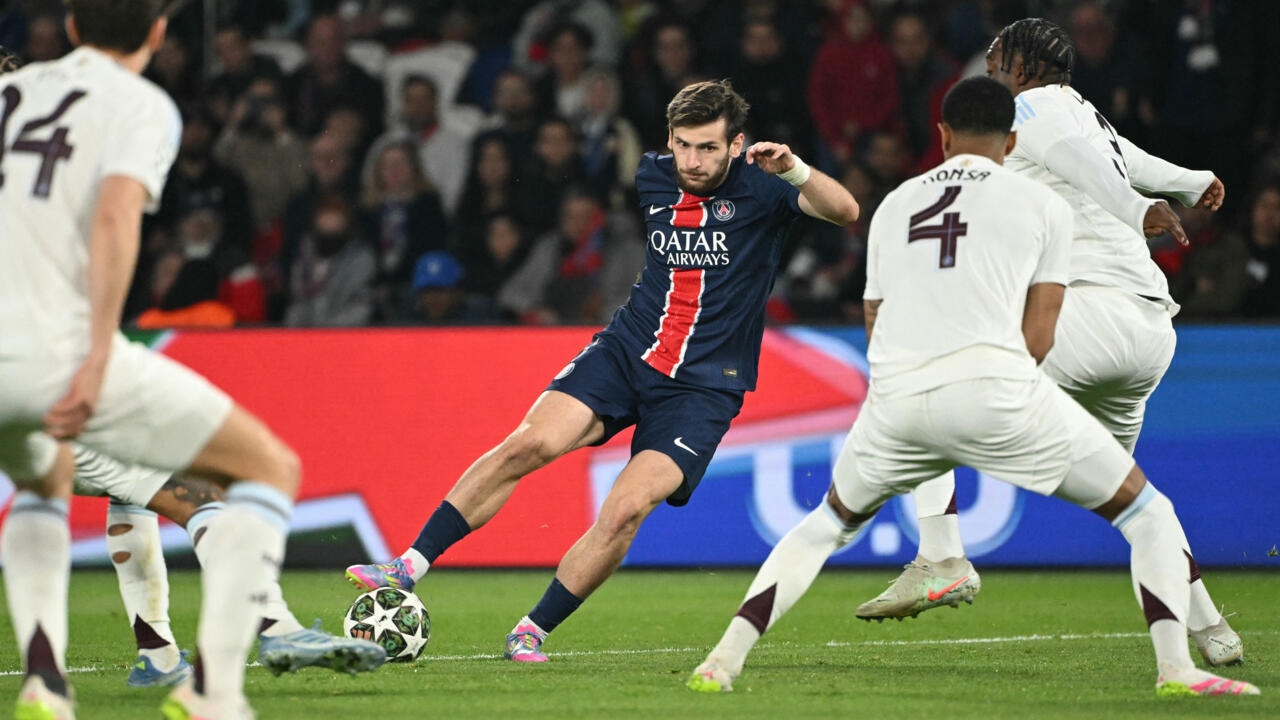 PSG Kalahkan Aston Villa 3-1