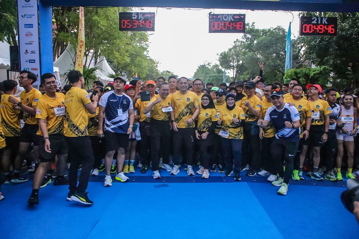 Ribuan Pelari Ramaikan Surabaya Medic Air Run 2025 untuk Semarakkan Hari Jadi Kota Surabaya