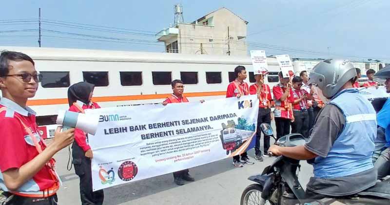 Daop 7 Madiun Sosialisasi Keselamatan di Pelintasan Kereta Api