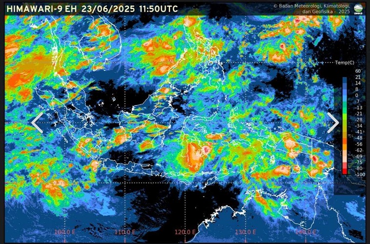 BMKG: Hujan Ringan dan Cuaca Berawan Terjadi di Sejumlah Kota Indonesia