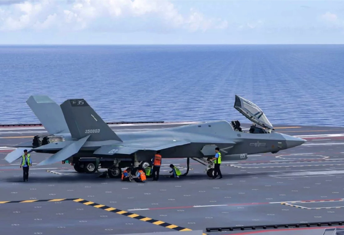 Ambisi Bangun Angkatan Laut Modern, Tiongkok Resmi Mulai Produksi Jet ...