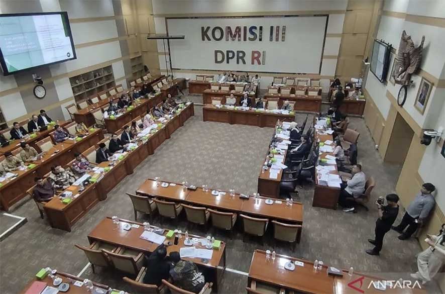 DPR Buka Masukan Revisi KUHAP Sebelum Disahkan di Paripurna