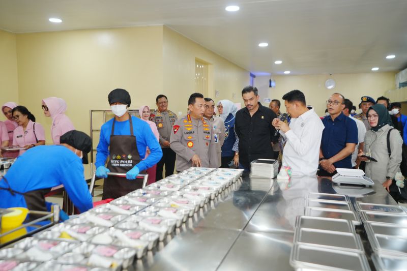 Kapolri Resmikan 28 SPPG untuk Dukung Program Makan Bergizi Gratis