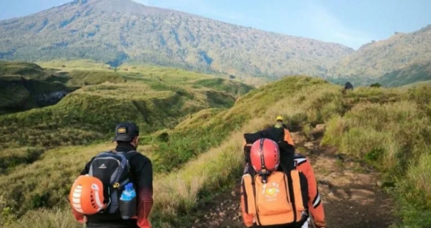 Jalur Pendakian Pelawangan-Danau Segara Anak Rinjani Ditutup