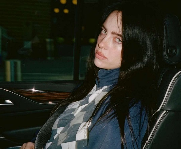 Billie Eilish Umumkan Sedang Garap Proyek Spesial dengan James Cameron