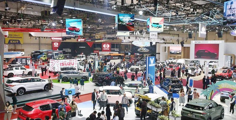 Mau Cari Mobil Idaman di Pameran Otomotif GIIAS 2025, Simak 8 Tips Cara Memilihnya