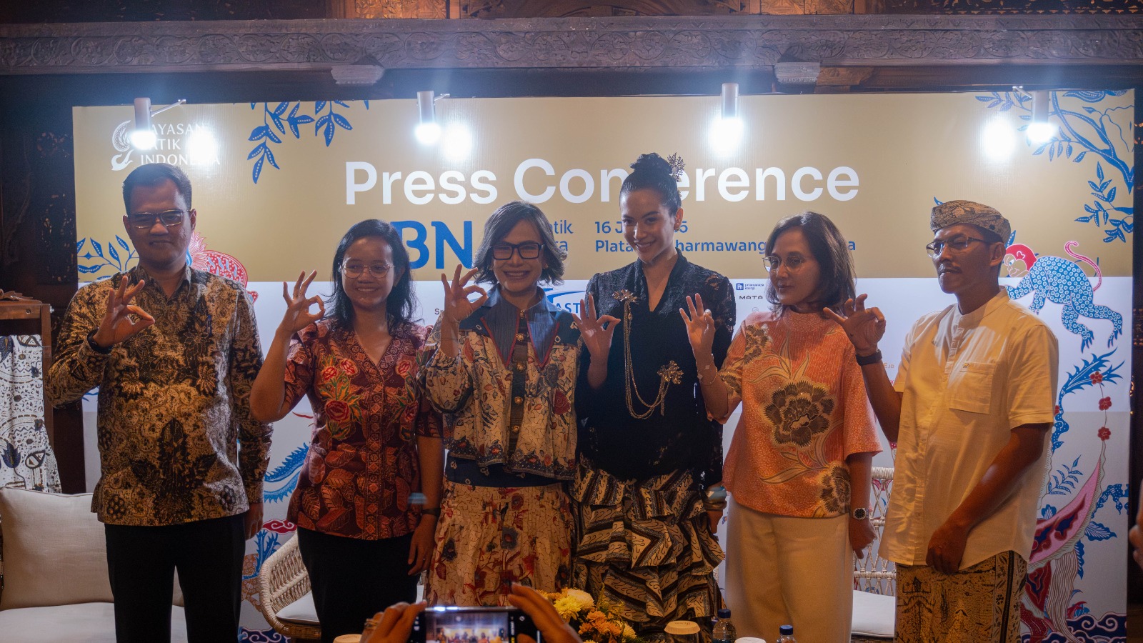 Gelar Batik Nusantara 2025: Ketika Warisan Budaya Disulap Jadi Panggung Masa Depan!