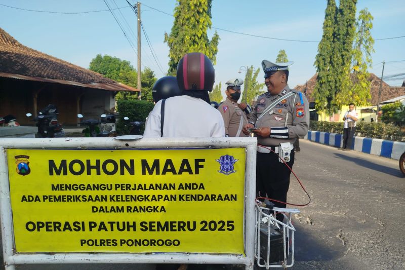 Operasi Patuh Semeru 2025: Satlantas Ponorogo Catat 8.924 Pelanggaran