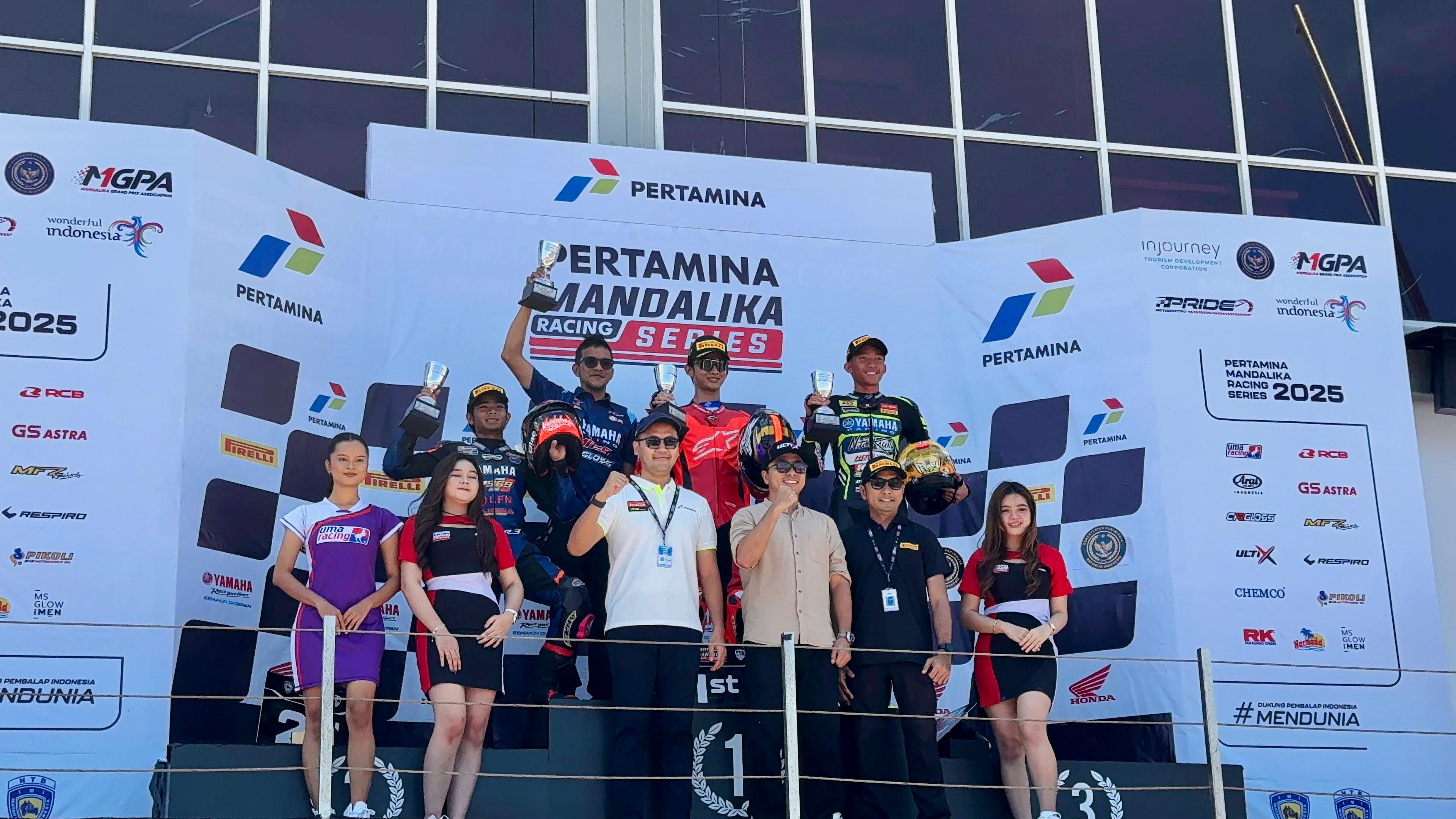 Felix Putra Mulya Juara Kelas 250 CC Pertamina Mandalika Racing Series 2025