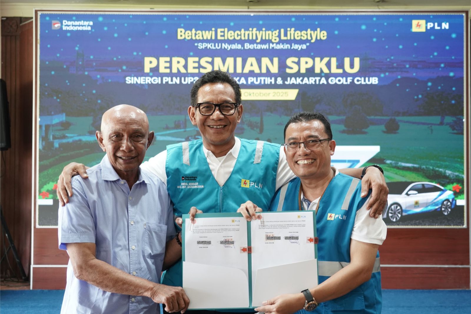 PLN dan Jakarta Golf Club Resmikan SPKLU untuk Dukung Transisi Energi Bersih