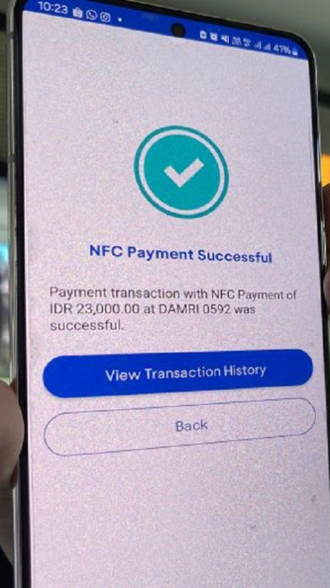 BI Uji Coba Implementasi QRIS Tap Berbasis NFC untuk Alat Pembayaran Transportasi di Jabodetabek ...