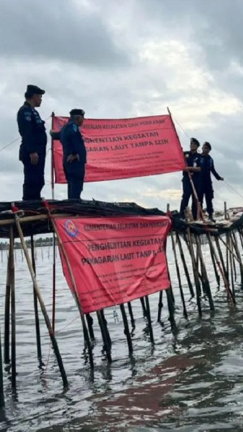 Setelah Pagar Laut Tangerang, KKP Pastikan Segel Pagar Laut Ilegal di Perairan Bekasi