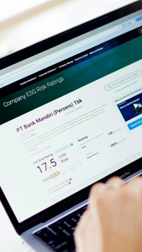 Makin Hijau! Bank Mandiri Catatkan Skor ESG Terbaik di KBMI IV Versi Sustainalytics