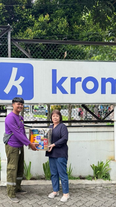 Krom Bank Berbagi Berkah ke Ratusan Anak Yatim dan Dhuafa di Jakarta dan Bandung