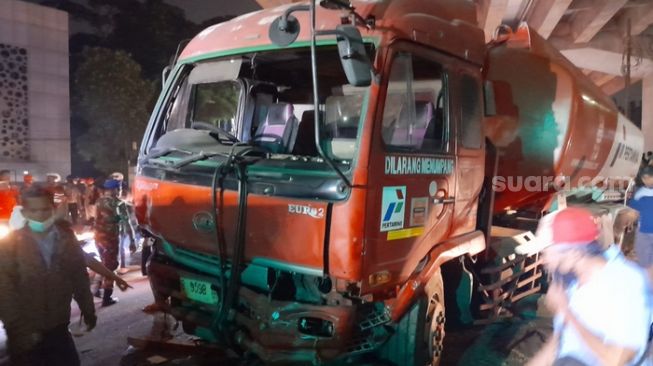 Pertamina Telusuri Penyebab Kecelakaan Maut Truk Tangki BBM di Cibubur Pertamina Telusuri Penyebab Kecelakaan Maut Truk Tangki BBM di Cibubur