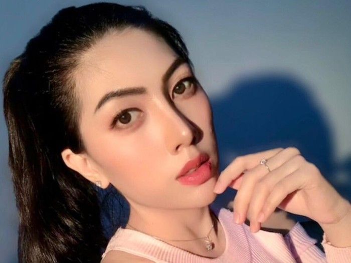 Ayunda Mandjie Lebarkan Karier Jadi Penyanyi, Siap dengan Kerasnya ...