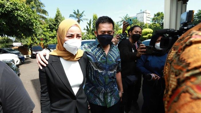 Olla Ramlan Mesra dengan Aufar di Tengah Perceraian: Rukun Damai