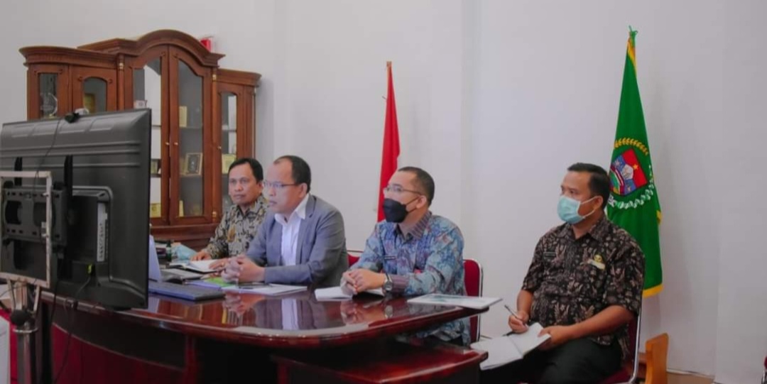 Bupati Humbahas Ikuti Rakornas Inflasi Tahun 2022 Melalui Vidcon