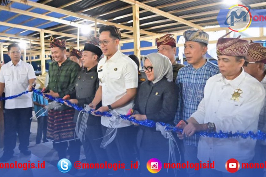 Egi Grand Opening Senaya Beach - Monologis.ID