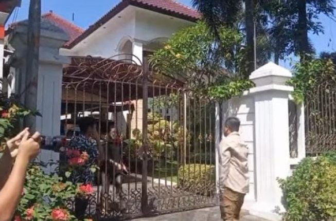 Rumah Mantan Gubernur Sumsel Alex Noerdin Digeledah Kejati Sumsel – Sumsel Update