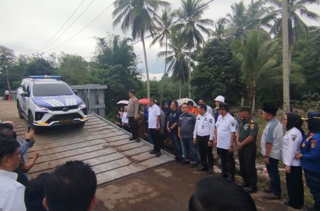Jembatan Bailey Seleman Ulu Diresmikan, Bupati Joncik: Akses Warga Kini ...
