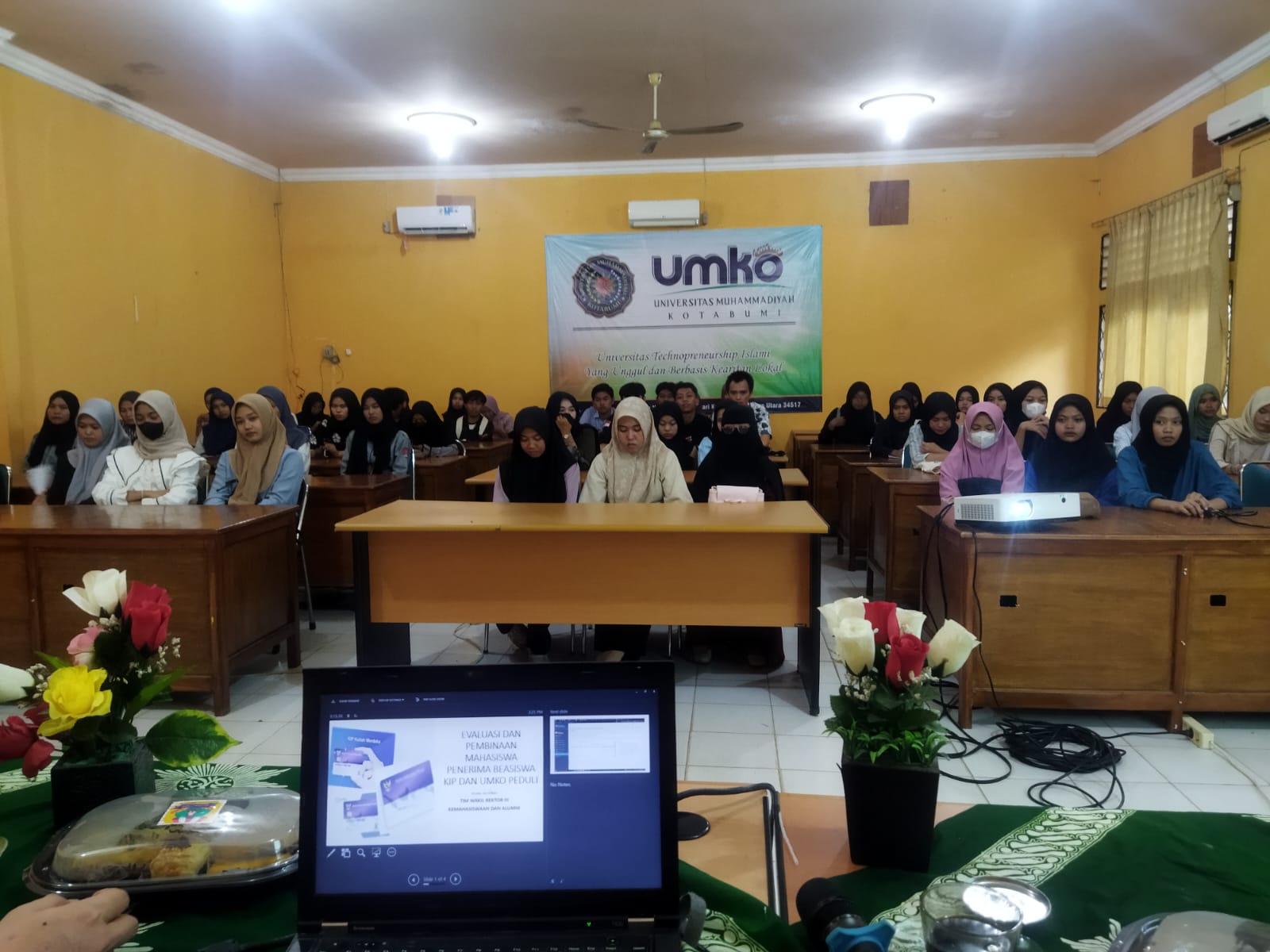 Wakil Rektor III Mengadakan Evaluasi dan Pembinaan Mahasiswa Penerima Beasiswa KIP dan UMKO ...