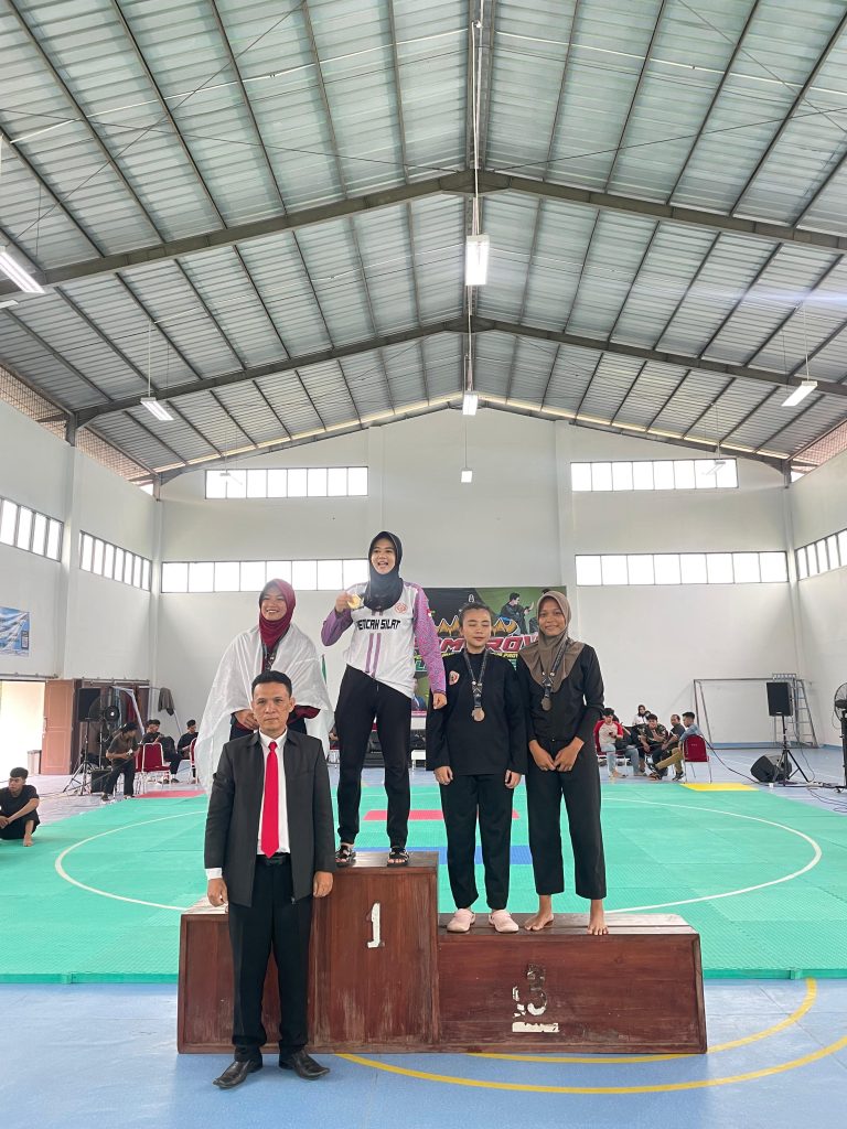 Mahasiswa UMKO Raih Juara 3 Pencak Silat di Ajang POMPROV Lampung 2025 - Universitas ...